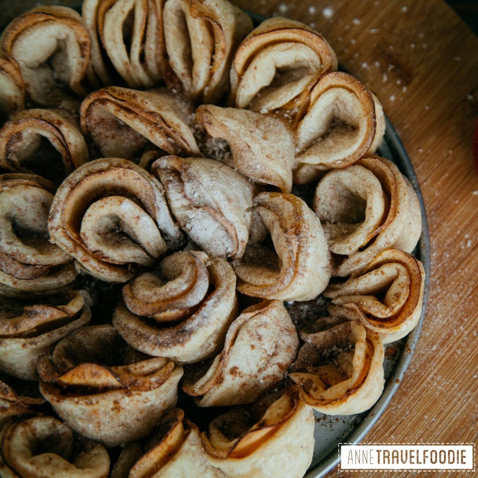 Apple Flower Pie - Anne Travel Foodie