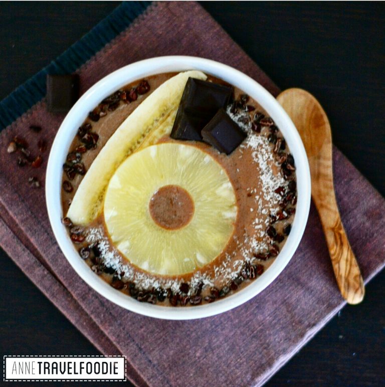 Chocolate Glow Bowl - Anne Travel Foodie