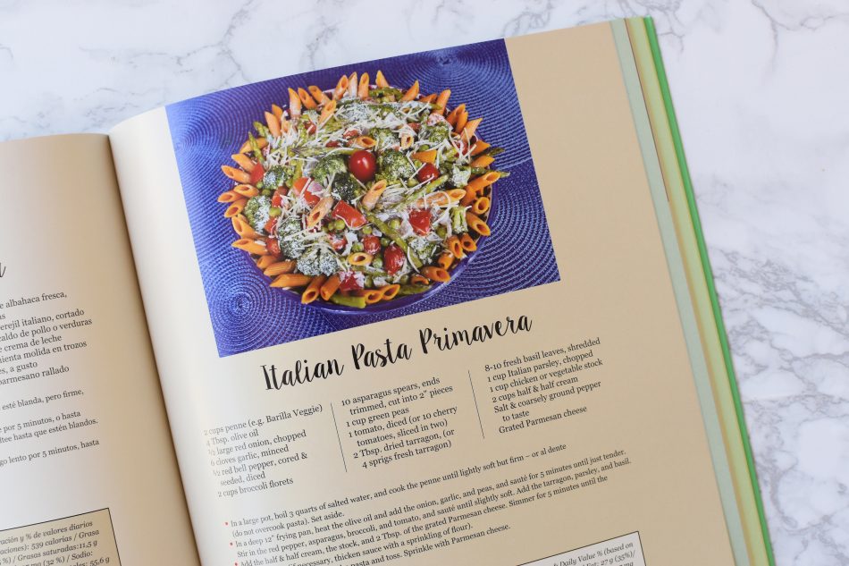 Bilingual cookbook Famous Dishes from Around the World - Anne Travel Foodie