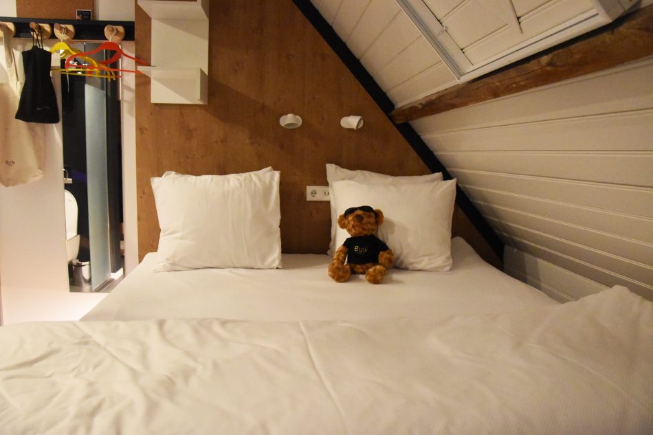 BUNK Hotel Utrecht: sleeping and eating in a church - Anne Travel Foodie
