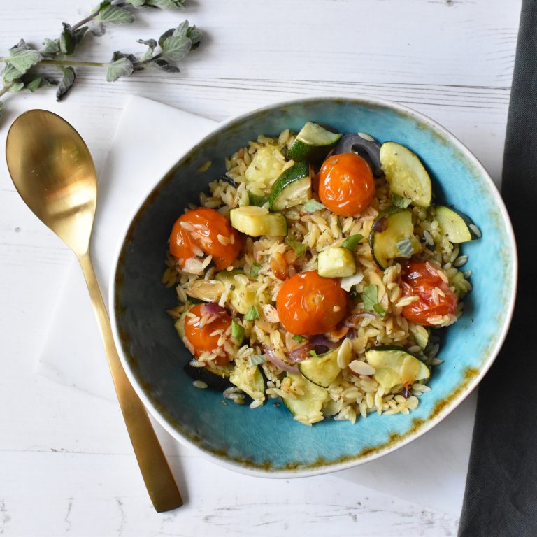 Recept Orzo met courgette en cherry tomaten - Anne Travel Foodie