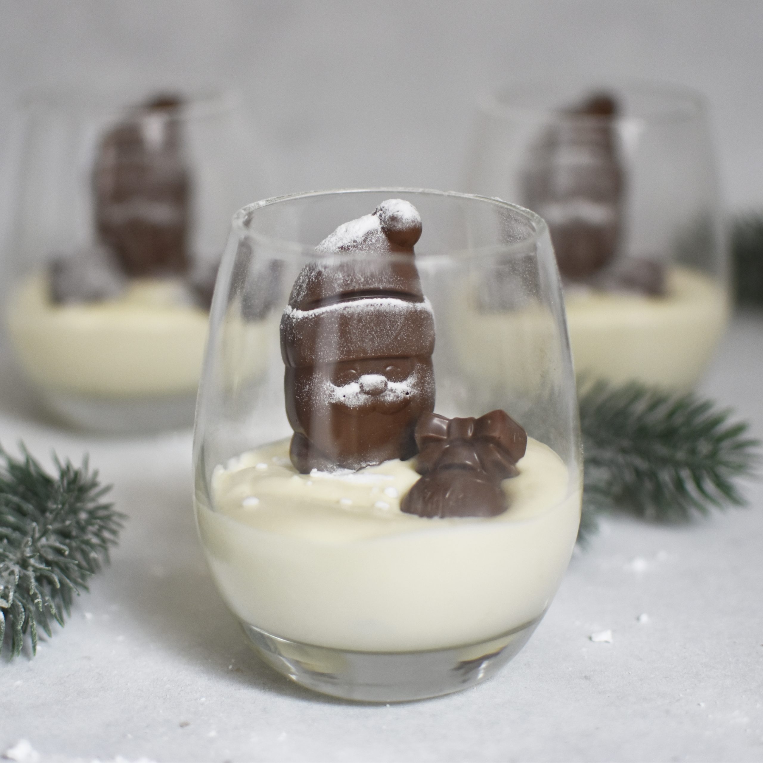 Christmas dessert: Snow globes - Anne Travel Foodie