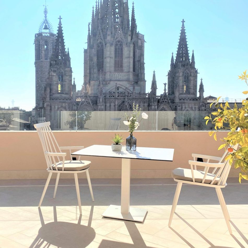 The Best Rooftop bars in Barcelona - Anne Travel Foodie