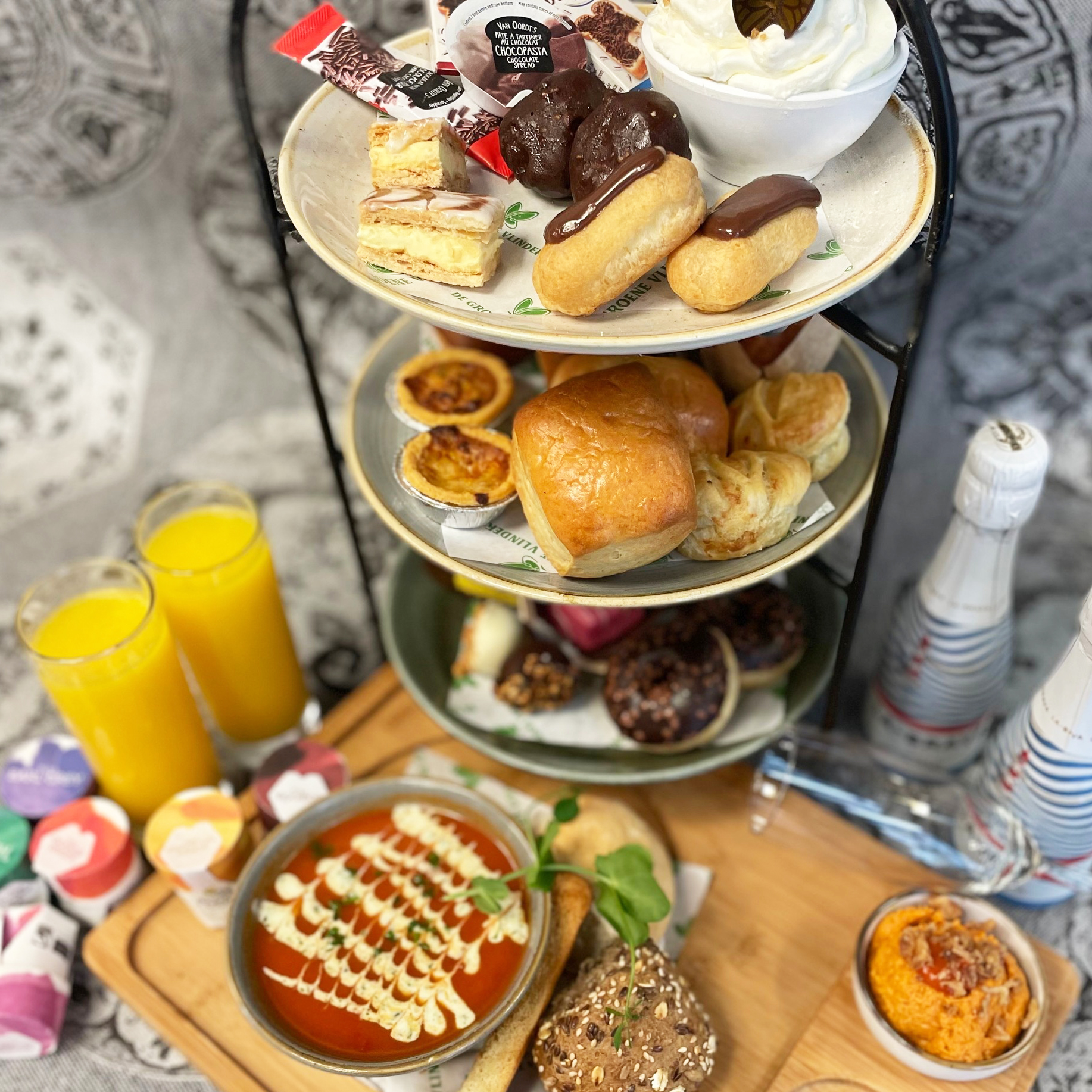 High Tea in Tilburg - Anne Travel Foodie